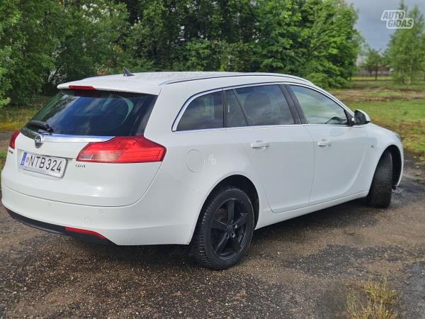 Opel Insignia 2009 in Jurbarkas, with an engine capacity of 2.00 L and mileage of 320 thousand km for 2999 €, photo 2 on AUTOMOTO.COM.LV