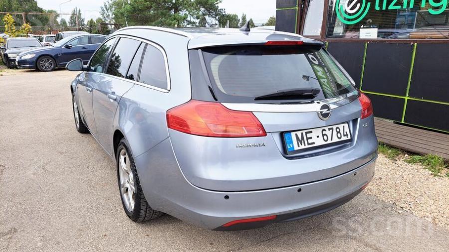 Opel Insignia 2009 in Riga, with an engine capacity of 2.00 L and mileage of 266 thousand km for 1790 €, photo 5 on AUTOMOTO.COM.LV