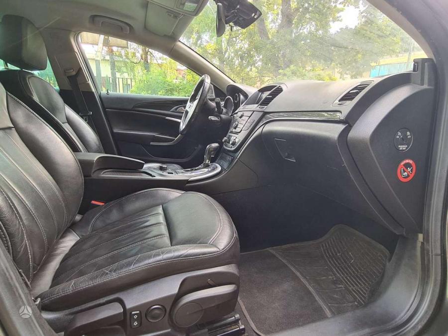 Opel Insignia 2009 Viļņa, ar dzinēja tilpumu 2.00 L un nobraukumu 400 tūkst. km par 2400 €, foto 29 vietnē AUTOMOTO.COM.LV