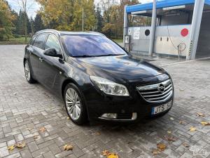 Opel Insignia 2009 in Vilnius, with an engine capacity of 2.00 L and mileage of 488 thousand km for 1600 €, photo 8 on AUTOMOTO.COM.LV