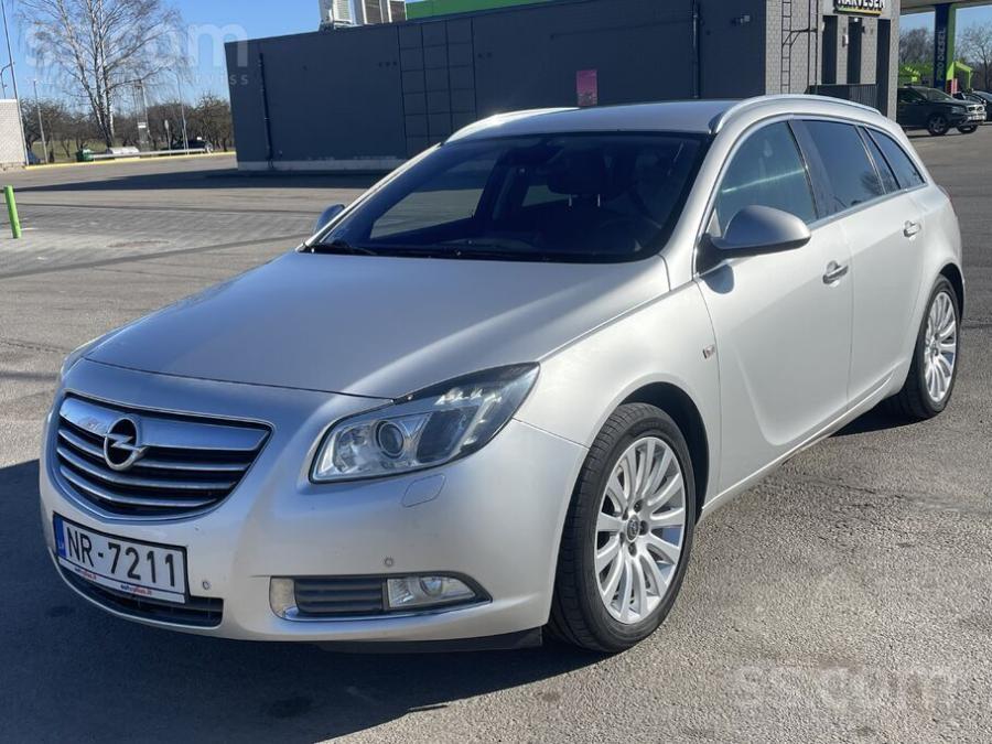 Opel Insignia 2010 in Riga, with an engine capacity of 2.00 L and mileage of 260 thousand km for 3450 €, photo 1 on AUTOMOTO.COM.LV