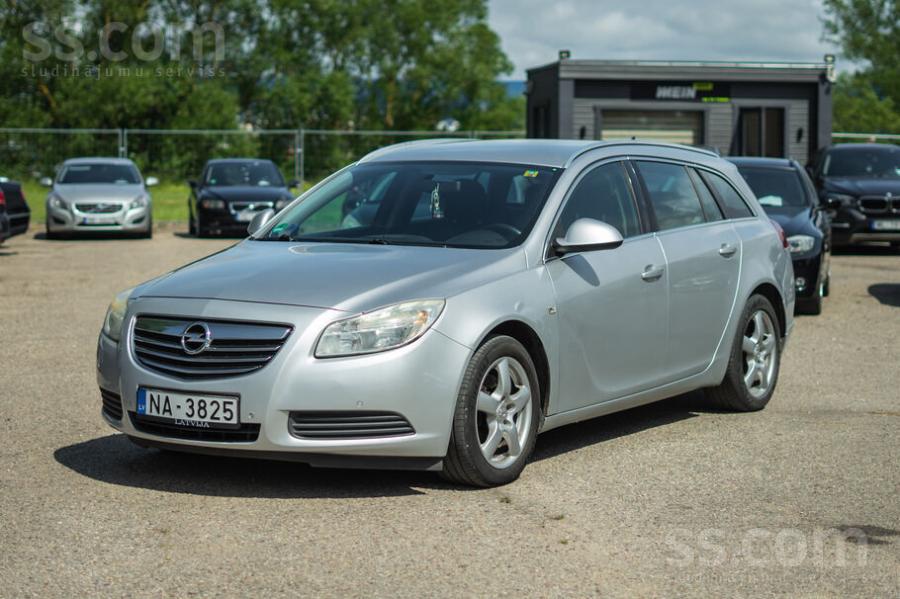 Opel Insignia 2010 in Liepaja, with an engine capacity of 2.00 L and mileage of 324 thousand km for 2900 €, photo 3 on AUTOMOTO.COM.LV