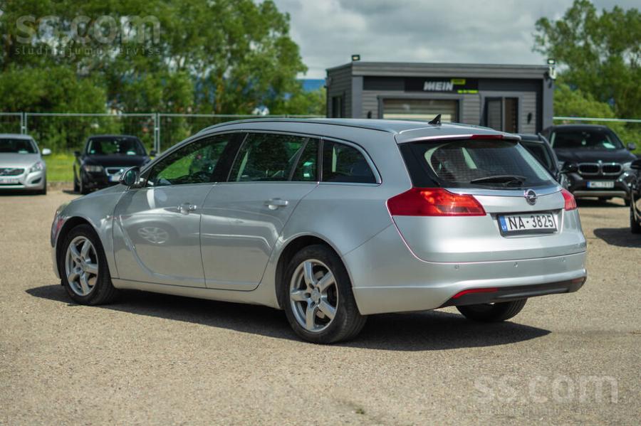 Opel Insignia 2010 in Liepaja, with an engine capacity of 2.00 L and mileage of 324 thousand km for 2900 €, photo 4 on AUTOMOTO.COM.LV
