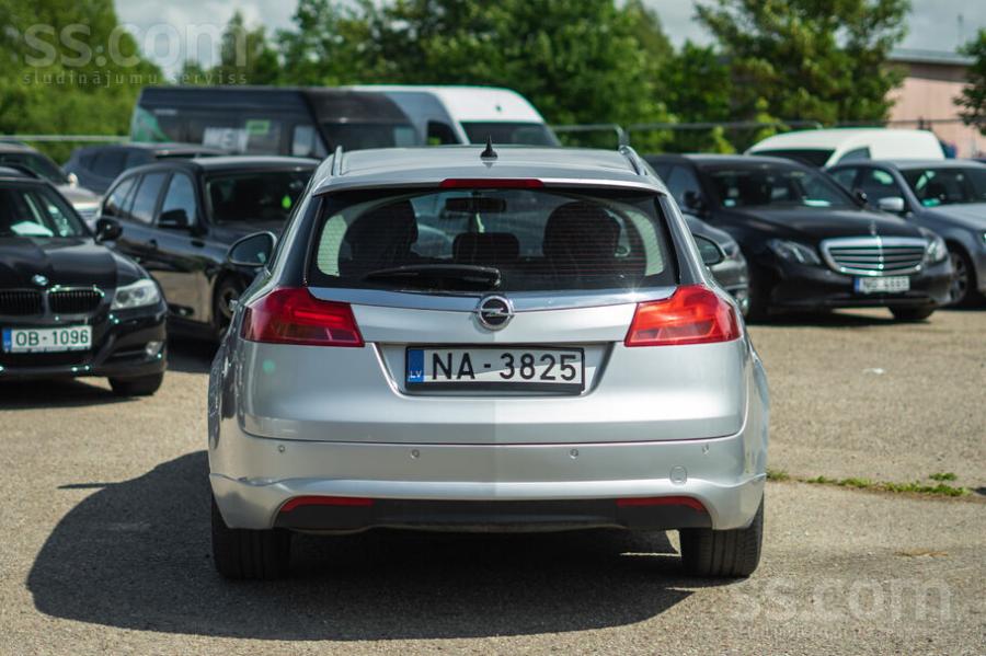 Opel Insignia 2010 in Liepaja, with an engine capacity of 2.00 L and mileage of 324 thousand km for 2900 €, photo 5 on AUTOMOTO.COM.LV
