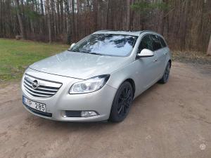 Opel Insignia 2010 in Vilnius, with an engine capacity of 2.80 L and mileage of 224 thousand km for 3200 €, photo  on AUTOMOTO.COM.LV