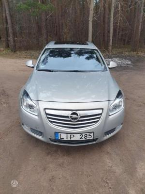 Opel Insignia 2010 in Vilnius, with an engine capacity of 2.80 L and mileage of 224 thousand km for 3200 €, photo 3 on AUTOMOTO.COM.LV