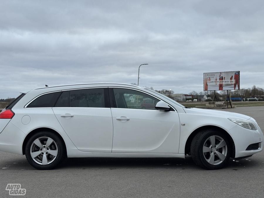 Opel Insignia 2010 Kauņa, ar dzinēja tilpumu 2.00 L un nobraukumu 293 tūkst. km par 2800 €, foto 5 vietnē AUTOMOTO.COM.LV