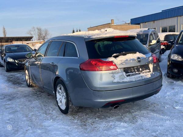 Opel Insignia 2010 in Kretinga, with an engine capacity of 1.96 L and mileage of 270 thousand km for 4500 €, photo 2 on AUTOMOTO.COM.LV