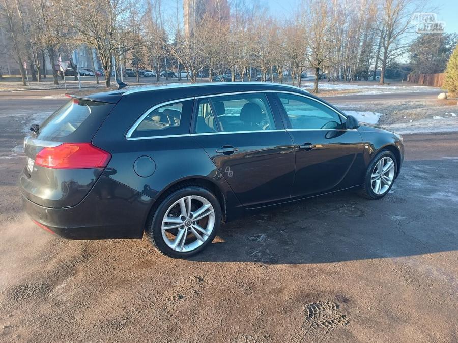 Opel Insignia 2010 in Marijampole, with an engine capacity of 2.00 L and mileage of 251 thousand km for 2799 €, photo 3 on AUTOMOTO.COM.LV