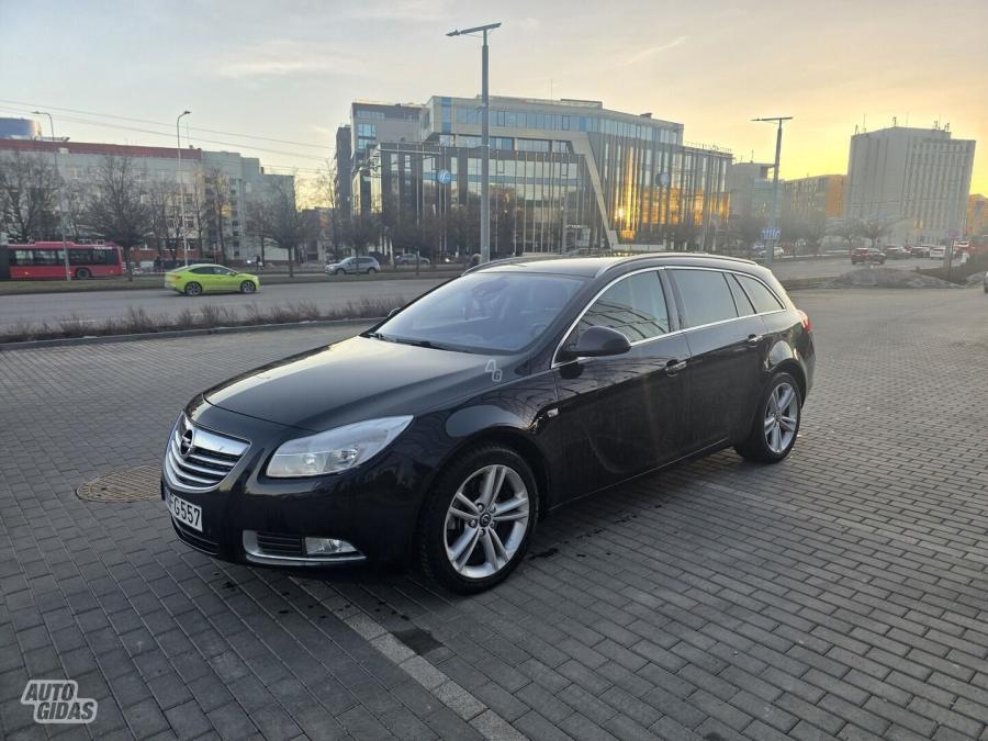 Opel Insignia 2010 in Vilnius, with an engine capacity of 2.00 L and mileage of 250 thousand km for 2700 €, photo 1 on AUTOMOTO.COM.LV