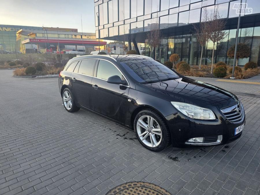 Opel Insignia 2010 in Vilnius, with an engine capacity of 2.00 L and mileage of 250 thousand km for 2700 €, photo 3 on AUTOMOTO.COM.LV