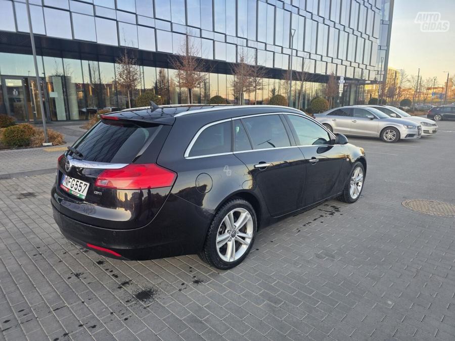 Opel Insignia 2010 in Vilnius, with an engine capacity of 2.00 L and mileage of 260 thousand km for 2700 €, photo 4 on AUTOMOTO.COM.LV