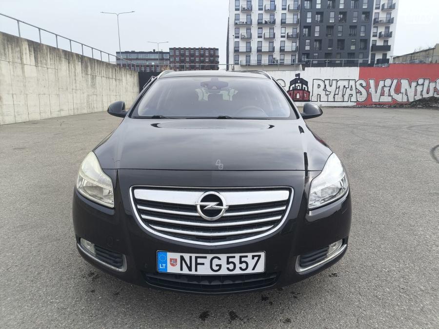 Opel Insignia 2010 in Vilnius, with an engine capacity of 2.00 L and mileage of 259 thousand km for 2600 €, photo 3 on AUTOMOTO.COM.LV