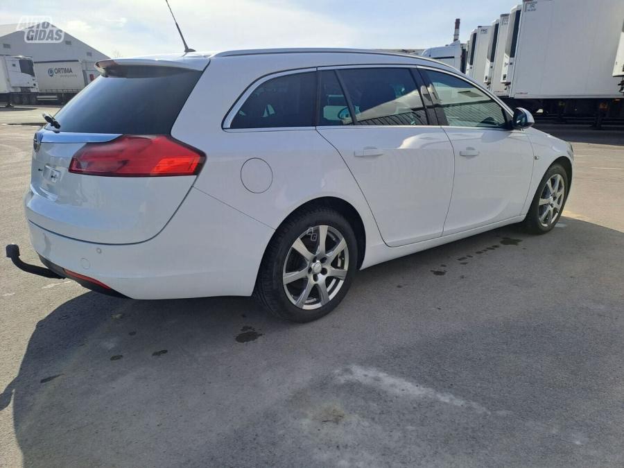 Opel Insignia 2010 in Klaipeda, with an engine capacity of 2.00 L and mileage of 249 thousand km for 2950 €, photo 5 on AUTOMOTO.COM.LV
