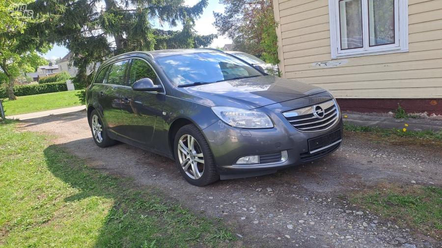 Opel Insignia 2010 in Vilnius, with an engine capacity of 2.00 L and mileage of 289 thousand km for 2750 €, photo 3 on AUTOMOTO.COM.LV