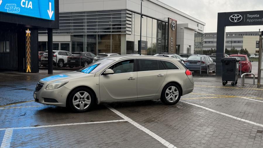 Opel Insignia 2010 in Siauliai, with an engine capacity of 2.00 L and mileage of 260 thousand km for 1650 €, photo 5 on AUTOMOTO.COM.LV