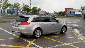 Opel Insignia 2010 in Siauliai, with an engine capacity of 2.00 L and mileage of 260 thousand km for 1650 €, photo 6 on AUTOMOTO.COM.LV
