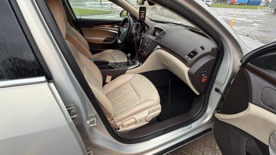 Opel Insignia 2010 in Siauliai, with an engine capacity of 2.00 L and mileage of 260 thousand km for 1650 €, photo 9 on AUTOMOTO.COM.LV