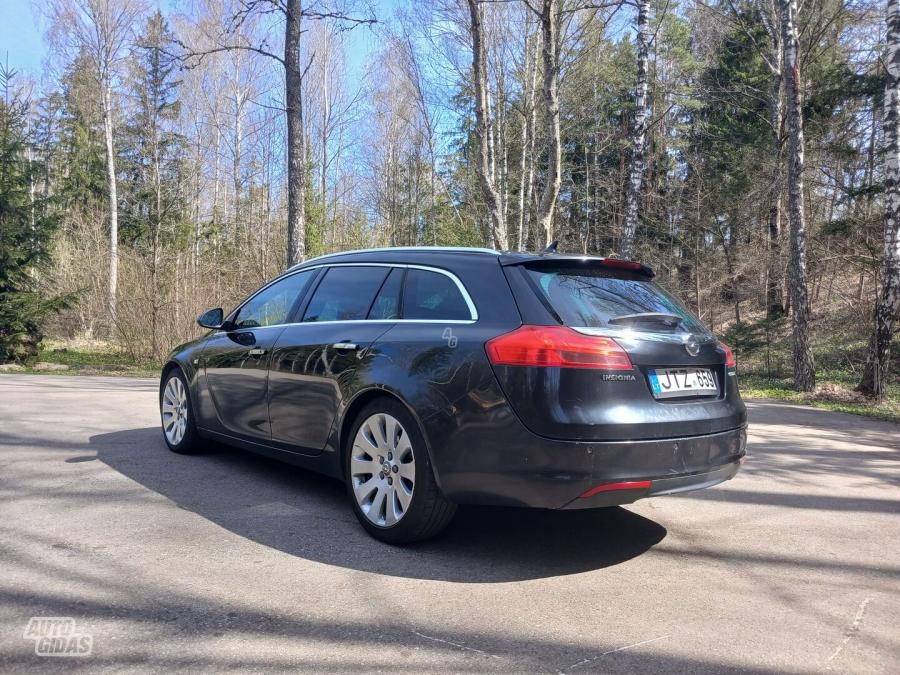 Opel Insignia 2010 in Alytus, with an engine capacity of 2.00 L and mileage of 302 thousand km for 2350 €, photo 5 on AUTOMOTO.COM.LV