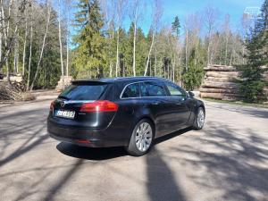 Opel Insignia 2010 in Alytus, with an engine capacity of 2.00 L and mileage of 302 thousand km for 2350 €, photo 7 on AUTOMOTO.COM.LV