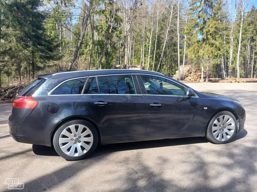 Opel Insignia 2010 in Alytus, with an engine capacity of 2.00 L and mileage of 302 thousand km for 2350 €, photo 8 on AUTOMOTO.COM.LV