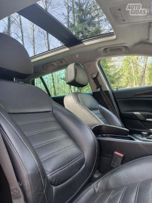 Opel Insignia 2010 in Alytus, with an engine capacity of 2.00 L and mileage of 302 thousand km for 2350 €, photo 11 on AUTOMOTO.COM.LV