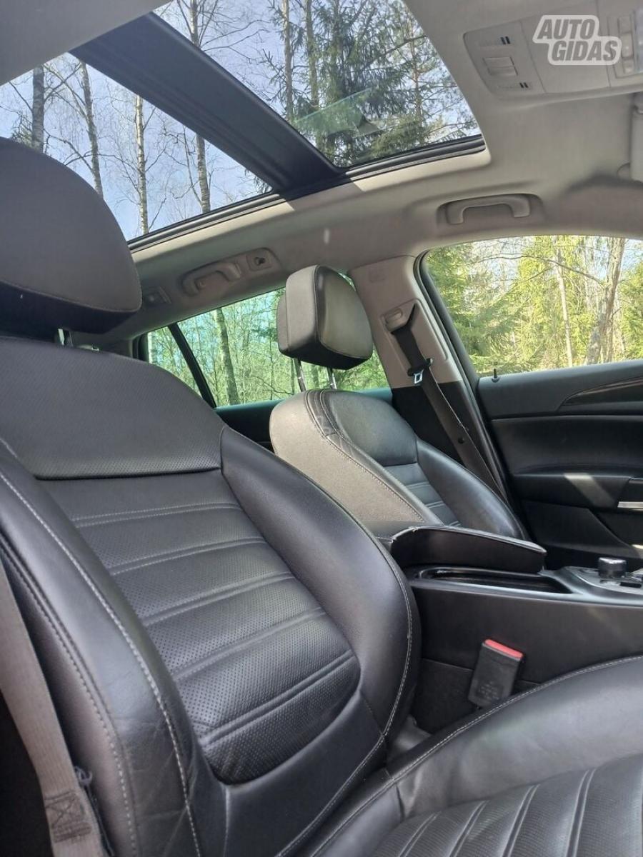 Opel Insignia 2010 in Alytus, with an engine capacity of 2.00 L and mileage of 302 thousand km for 2350 €, photo 11 on AUTOMOTO.COM.LV