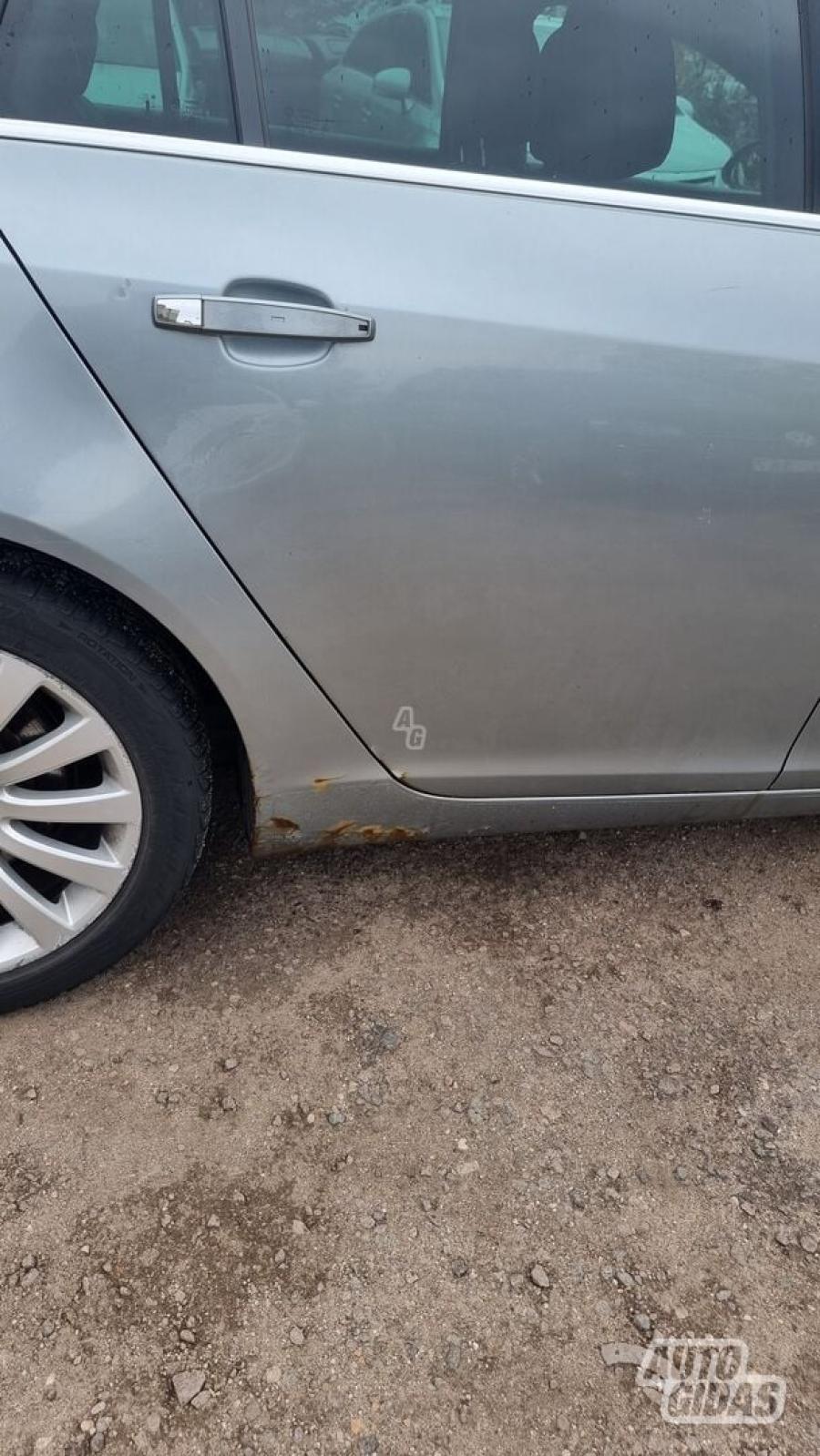 Opel Insignia 2010 Kauņa, ar dzinēja tilpumu 2.00 L un nobraukumu 300 tūkst. km par 2300 €, foto 5 vietnē AUTOMOTO.COM.LV