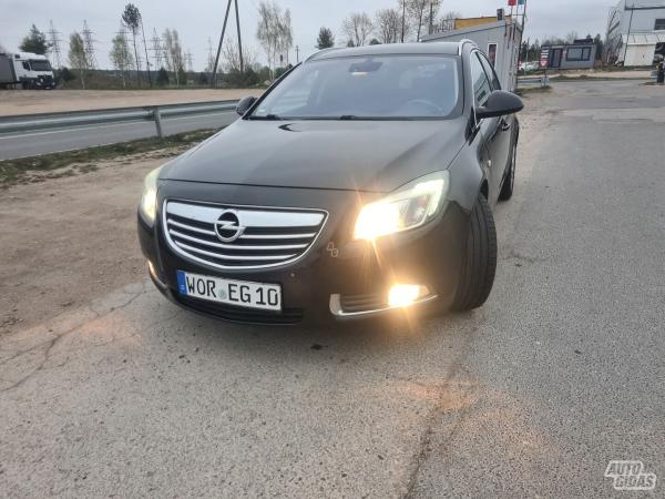Opel Insignia 2010 in Vilnius, with an engine capacity of 2.00 L and mileage of 252 thousand km for 3250 €, photo 1 on AUTOMOTO.COM.LV