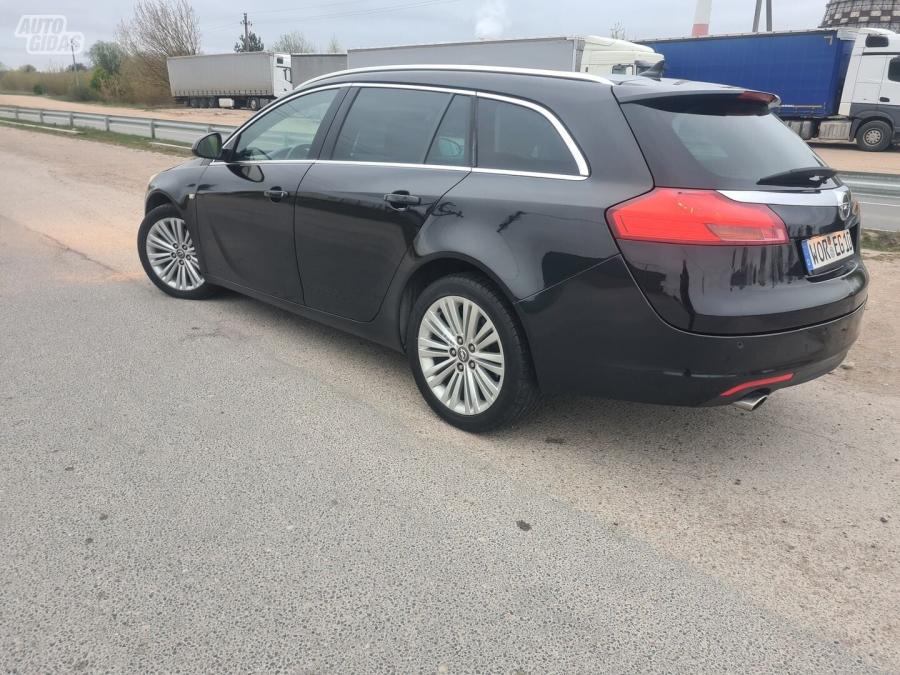 Opel Insignia 2010 in Vilnius, with an engine capacity of 2.00 L and mileage of 252 thousand km for 3250 €, photo 5 on AUTOMOTO.COM.LV
