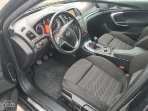 Opel Insignia 2010 in Vilnius, with an engine capacity of 2.00 L and mileage of 252 thousand km for 3250 €, photo 9 on AUTOMOTO.COM.LV