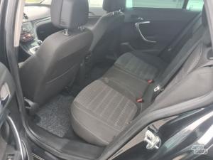 Opel Insignia 2010 in Vilnius, with an engine capacity of 2.00 L and mileage of 252 thousand km for 3250 €, photo 12 on AUTOMOTO.COM.LV