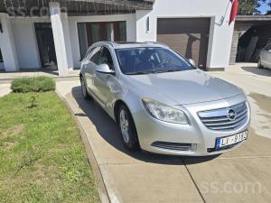 Opel Insignia 2010 Rīga, ar dzinēja tilpumu 2.00 L un nobraukumu 332 tūkst. km par 2500 €, foto  vietnē AUTOMOTO.COM.LV