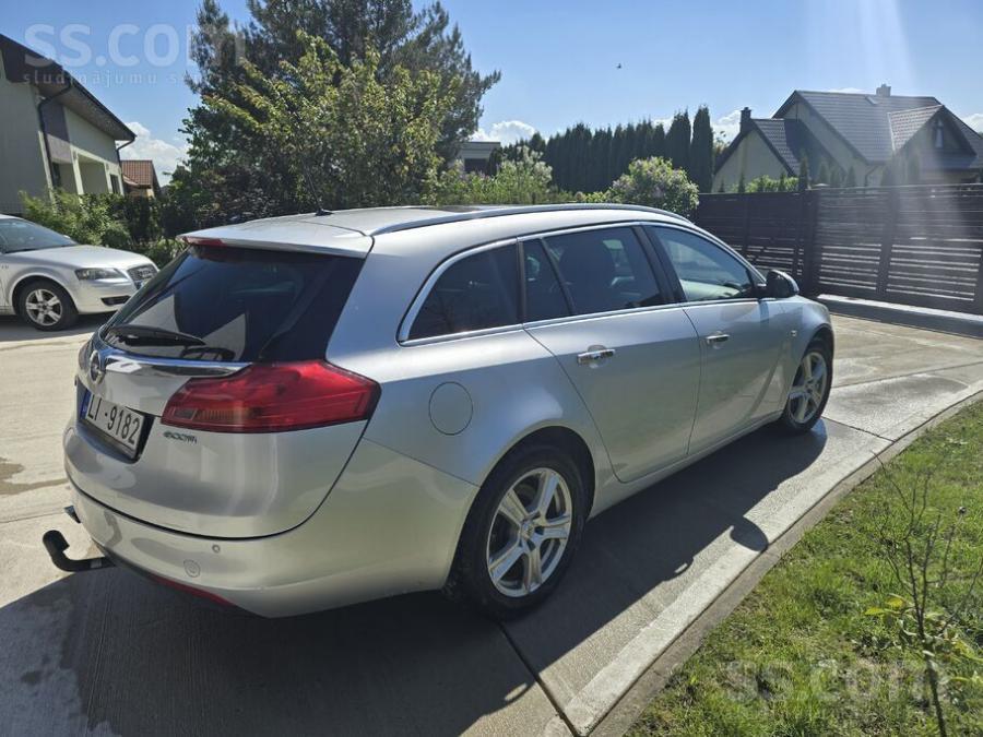 Opel Insignia 2010 in Riga, with an engine capacity of 2.00 L and mileage of 332 thousand km for 2500 €, photo 5 on AUTOMOTO.COM.LV