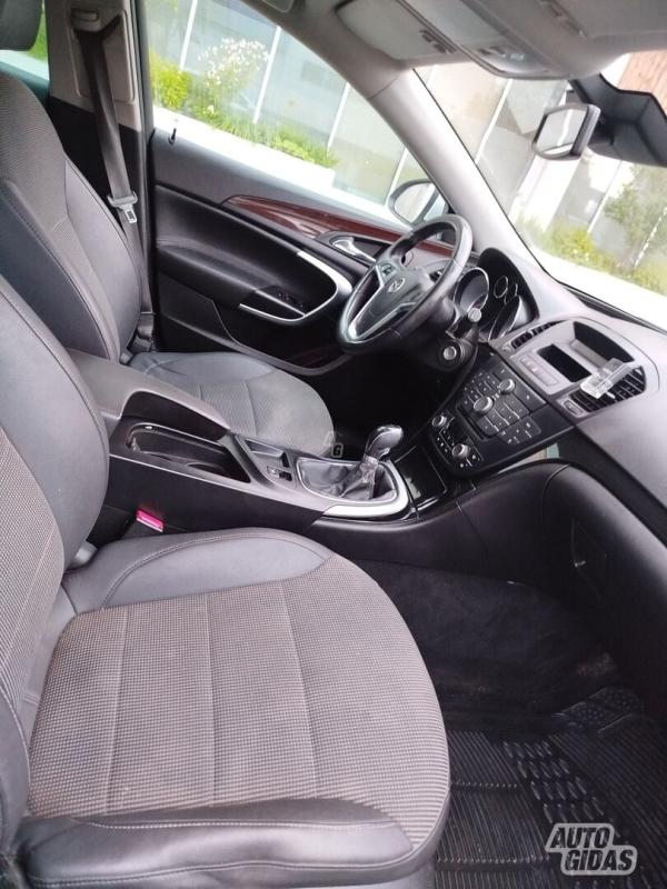 Opel Insignia 2010 in Siauliai, with an engine capacity of 2.00 L and mileage of 380 thousand km for 1650 €, photo 5 on AUTOMOTO.COM.LV