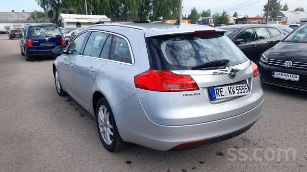 Opel Insignia 2010 Rīga, ar dzinēja tilpumu 2.00 L un nobraukumu 221 tūkst. km par 3600 €, foto 6 vietnē AUTOMOTO.COM.LV
