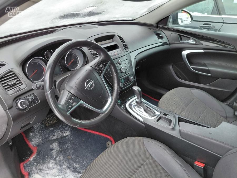 Opel Insignia 2010 Viļņa, ar dzinēja tilpumu 2.00 L un nobraukumu 359 tūkst. km par 2000 €, foto 8 vietnē AUTOMOTO.COM.LV