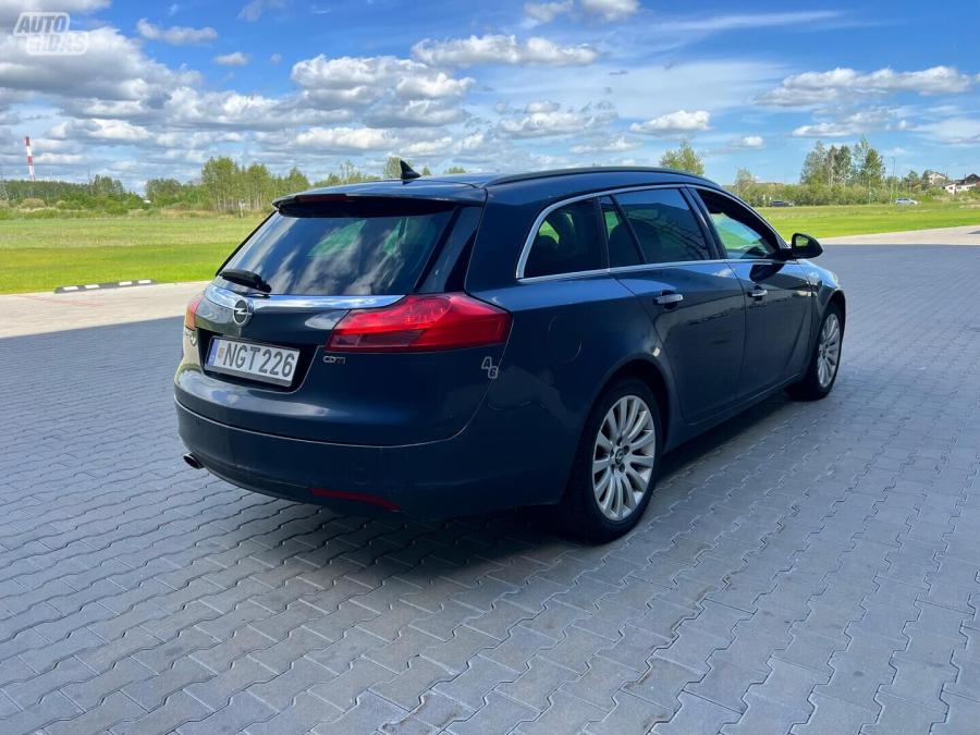 Opel Insignia 2010 in Siauliai, with an engine capacity of 2.00 L and mileage of 255 thousand km for 2750 €, photo 6 on AUTOMOTO.COM.LV