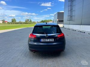 Opel Insignia 2010 in Siauliai, with an engine capacity of 2.00 L and mileage of 255 thousand km for 2750 €, photo 7 on AUTOMOTO.COM.LV