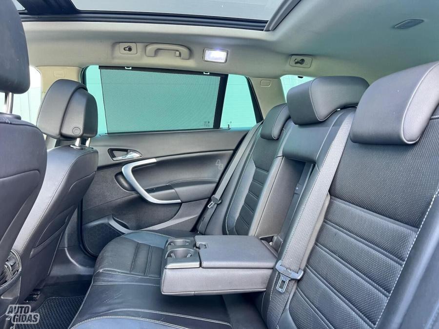 Opel Insignia 2010 in Siauliai, with an engine capacity of 2.00 L and mileage of 255 thousand km for 2750 €, photo 13 on AUTOMOTO.COM.LV