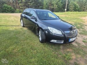 Opel Insignia 2010 in Prienai, with an engine capacity of 2.00 L and mileage of 311 thousand km for 2100 €, photo  on AUTOMOTO.COM.LV