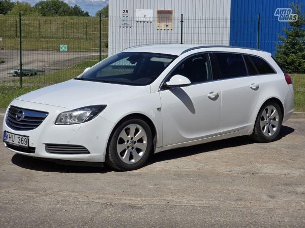 Opel Insignia 2010 Šauļi, ar dzinēja tilpumu 2.00 L un nobraukumu 300 tūkst. km par 1250 €, foto 1 vietnē AUTOMOTO.COM.LV