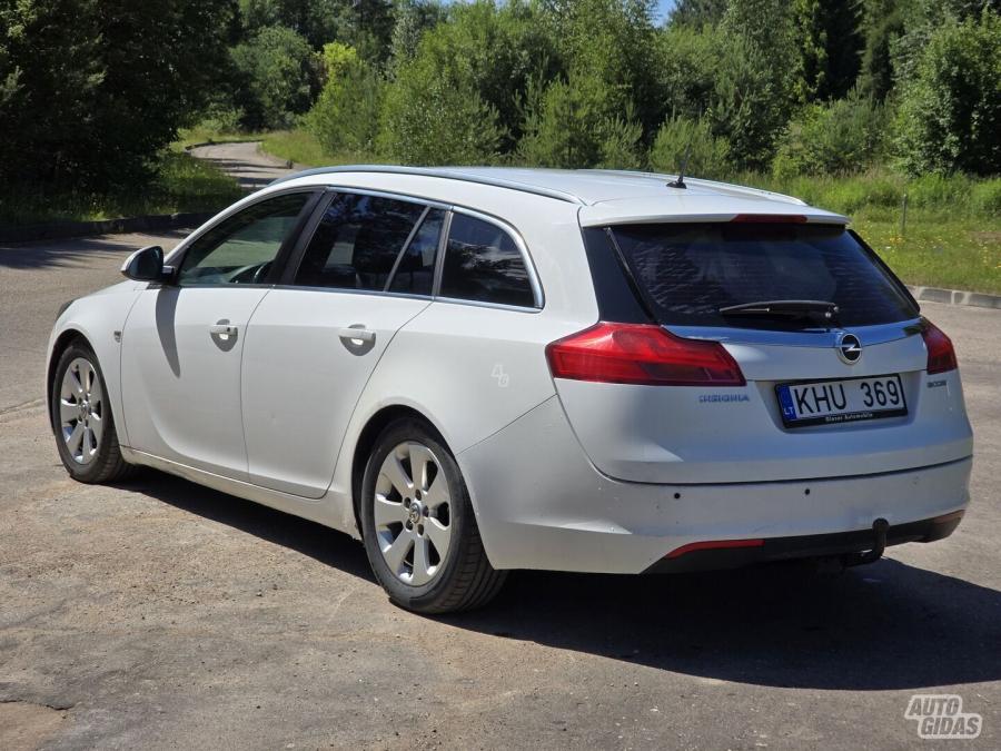 Opel Insignia 2010 in Siauliai, with an engine capacity of 2.00 L and mileage of 300 thousand km for 1250 €, photo 4 on AUTOMOTO.COM.LV