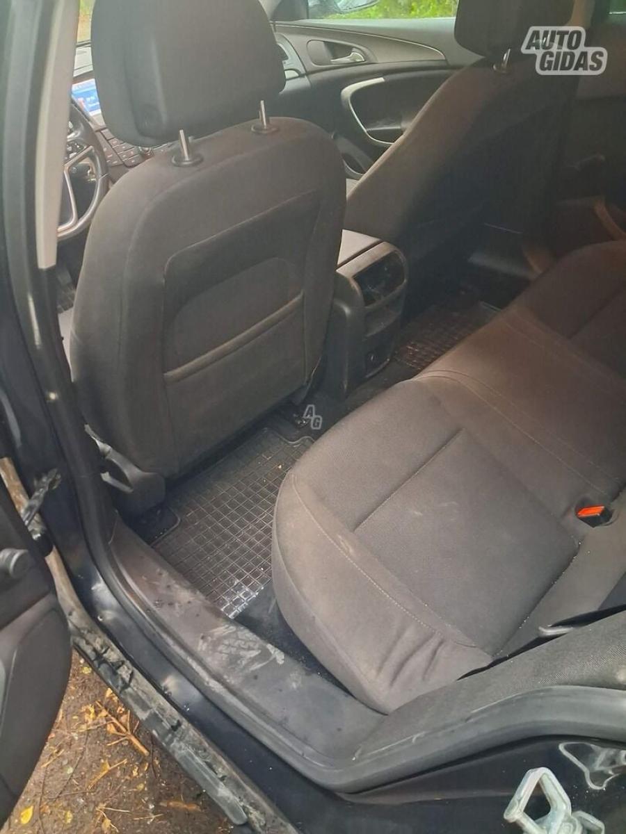 Opel Insignia 2010 in Kazlu Ruda, with an engine capacity of 2.00 L and mileage of 289 thousand km for 1500 €, photo 7 on AUTOMOTO.COM.LV