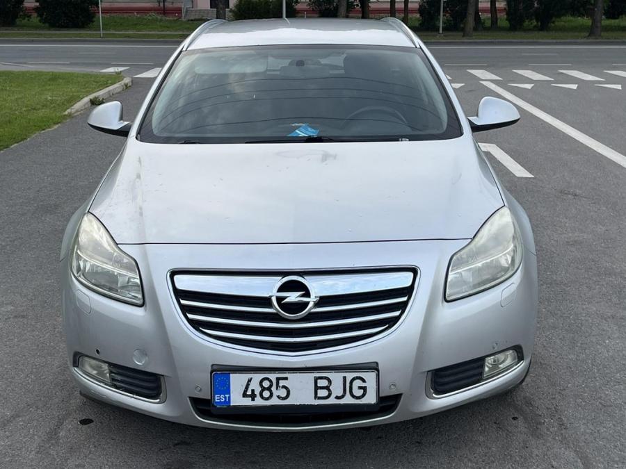 Opel Insignia 2010 Narva, ar dzinēja tilpumu 2.00 L un nobraukumu 317 tūkst. km par 999 €, foto 4 vietnē AUTOMOTO.COM.LV