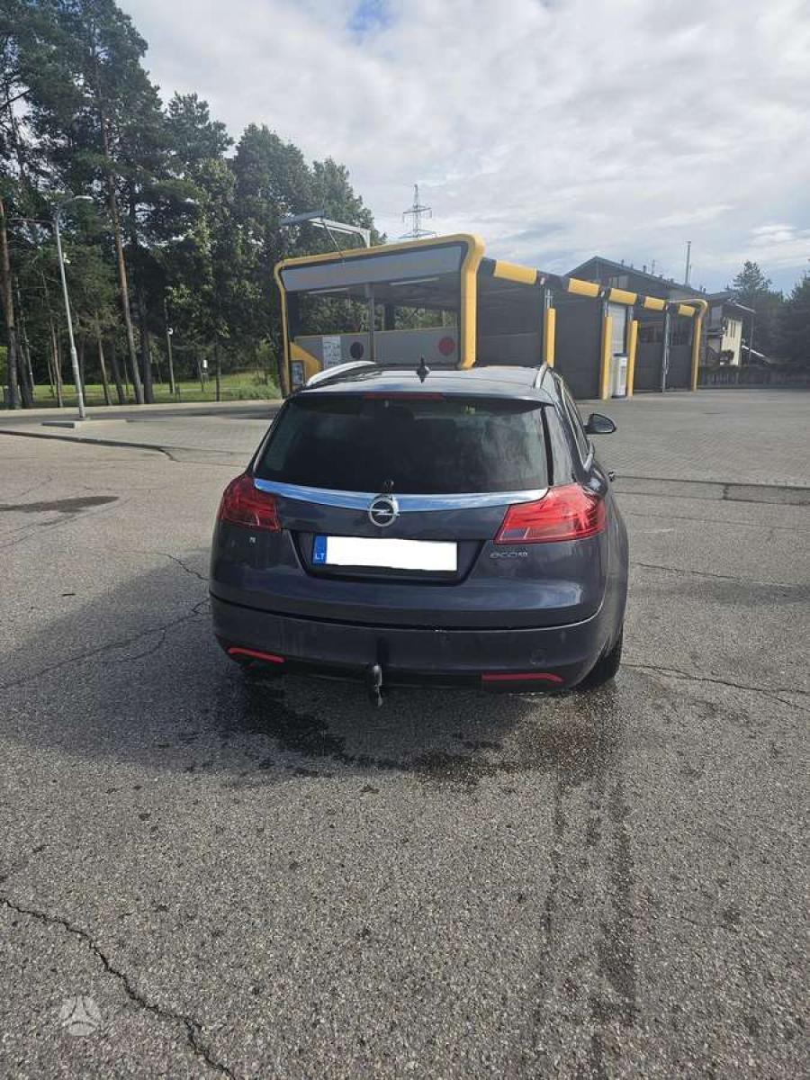 Opel Insignia 2010 in Kaunas, with an engine capacity of 1.96 L and mileage of 292 thousand km for 2199 €, photo 6 on AUTOMOTO.COM.LV