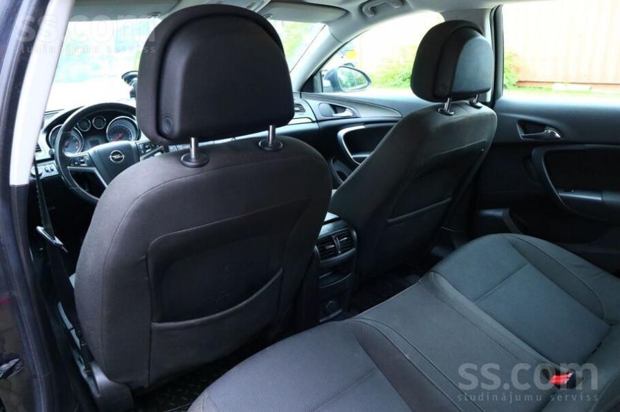 Opel Insignia 2010 in Riga, with an engine capacity of 1.60 L and mileage of 233 thousand km for 2700 €, photo 8 on AUTOMOTO.COM.LV