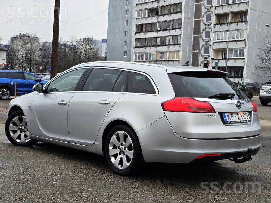 Opel Insignia 2011 in Riga, with an engine capacity of 2.00 L and mileage of 290 thousand km for 3300 €, photo 2 on AUTOMOTO.COM.LV