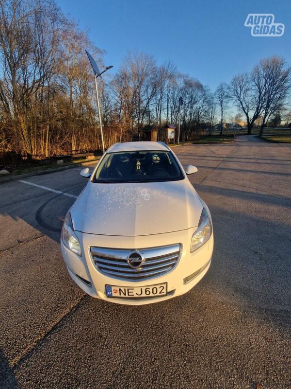 Opel Insignia 2011 in Akmene, with an engine capacity of 2.00 L and mileage of 362 thousand km for 4200 €, photo 1 on AUTOMOTO.COM.LV