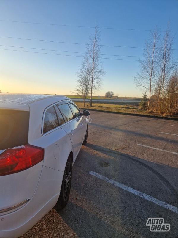 Opel Insignia 2011 in Akmene, with an engine capacity of 2.00 L and mileage of 362 thousand km for 4200 €, photo 5 on AUTOMOTO.COM.LV